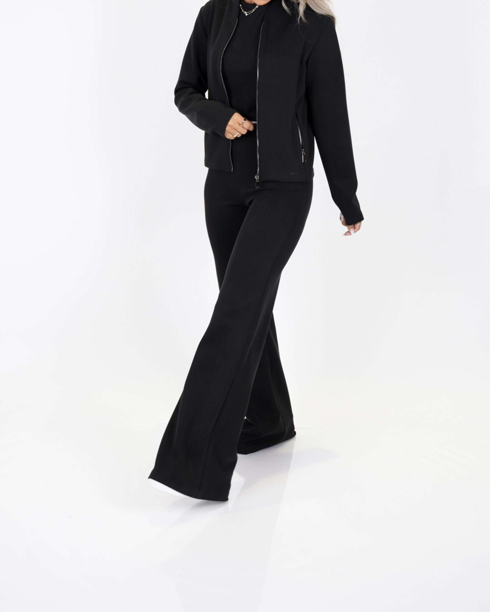 Set Sevin – نعیمه محسنی