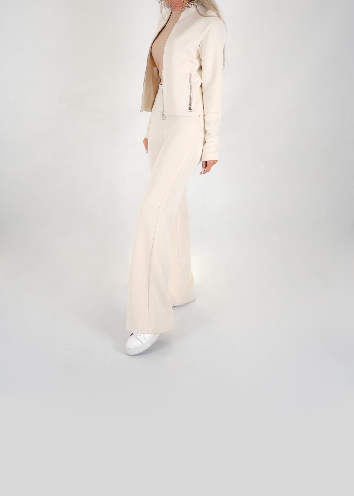 Set Sevin – نعیمه محسنی